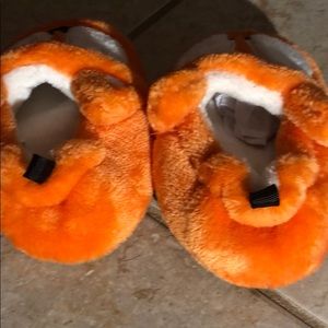 Shoes | Nwt Oh So Cute Fox Slippers | Poshmark